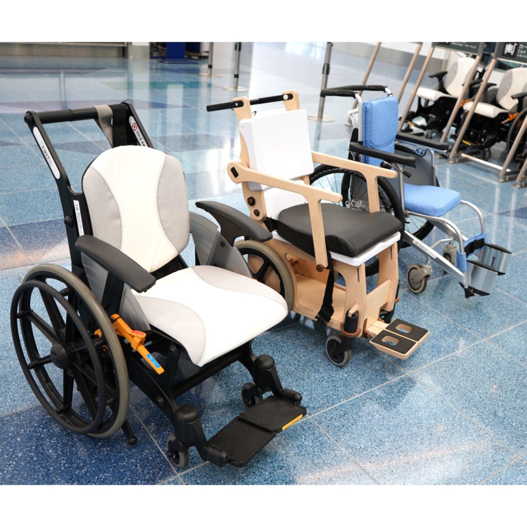 Wheelchairs make it easy to pass through security checkpoints | daisuki ...
