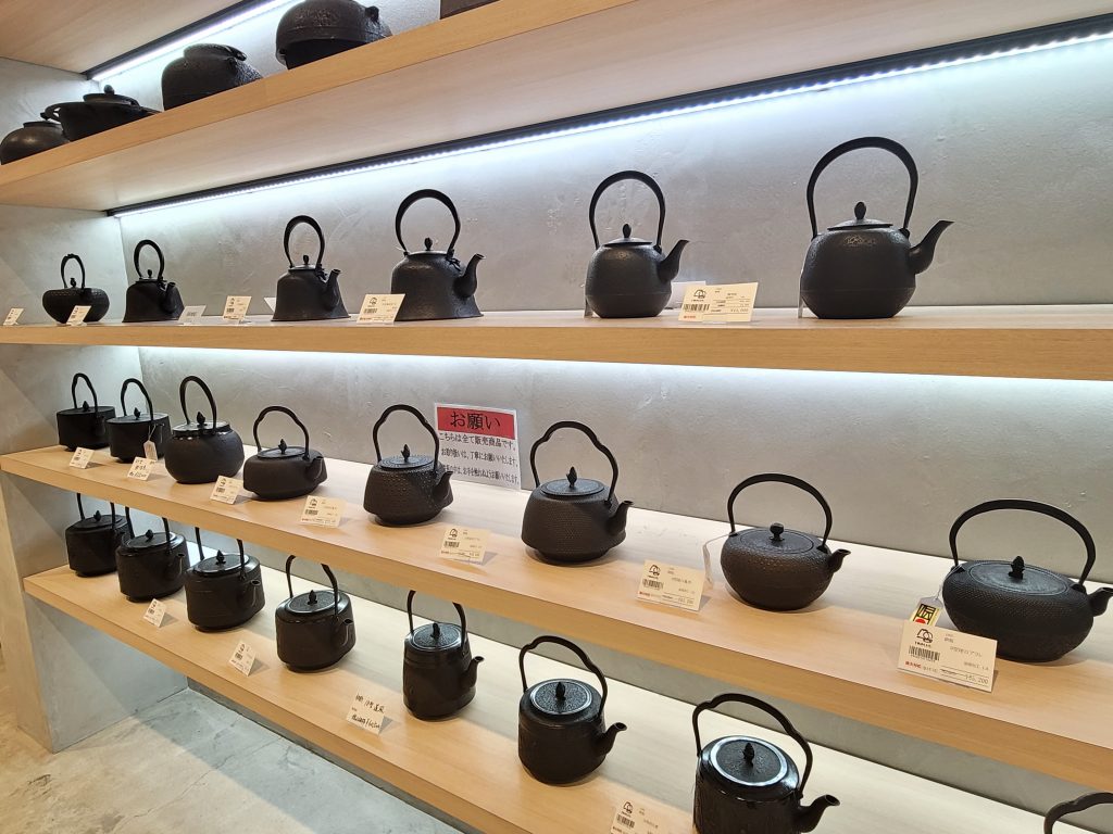 Nambu Ironware, Japan's renowned traditional crafts combined with ...